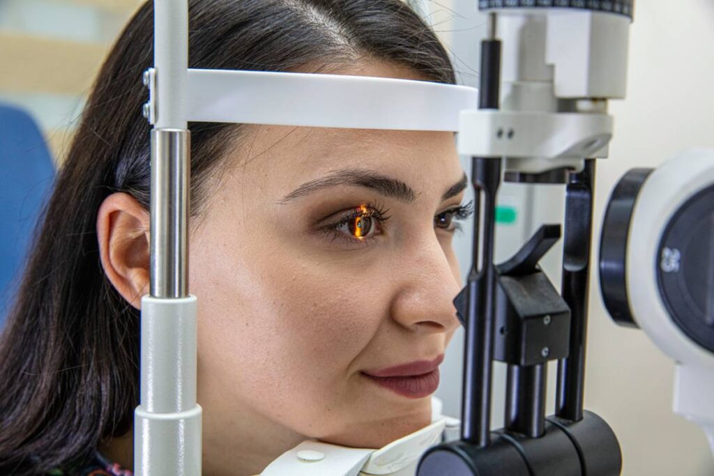 What is the Difference Between LASIK and LASIK iDesign? | Advanced Eye ...